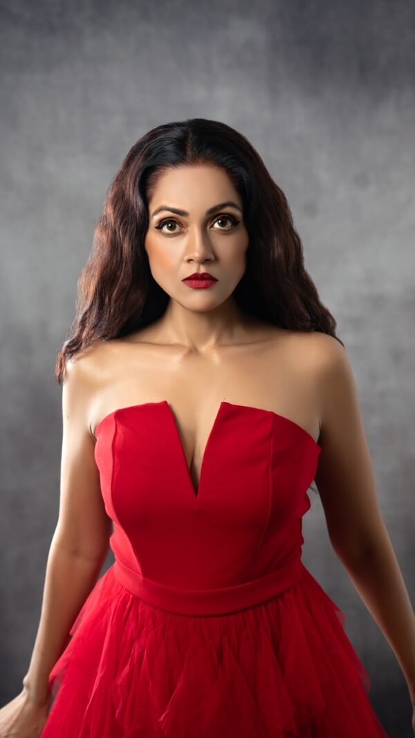 Sheena Chohan: The Journey of a Human Rights Hero and Versatile Actress ...
